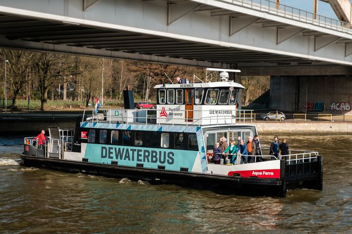 De Waterbus houdt vanaf zomer halt in Lillo en Liefkenshoek | Antwerpen ...