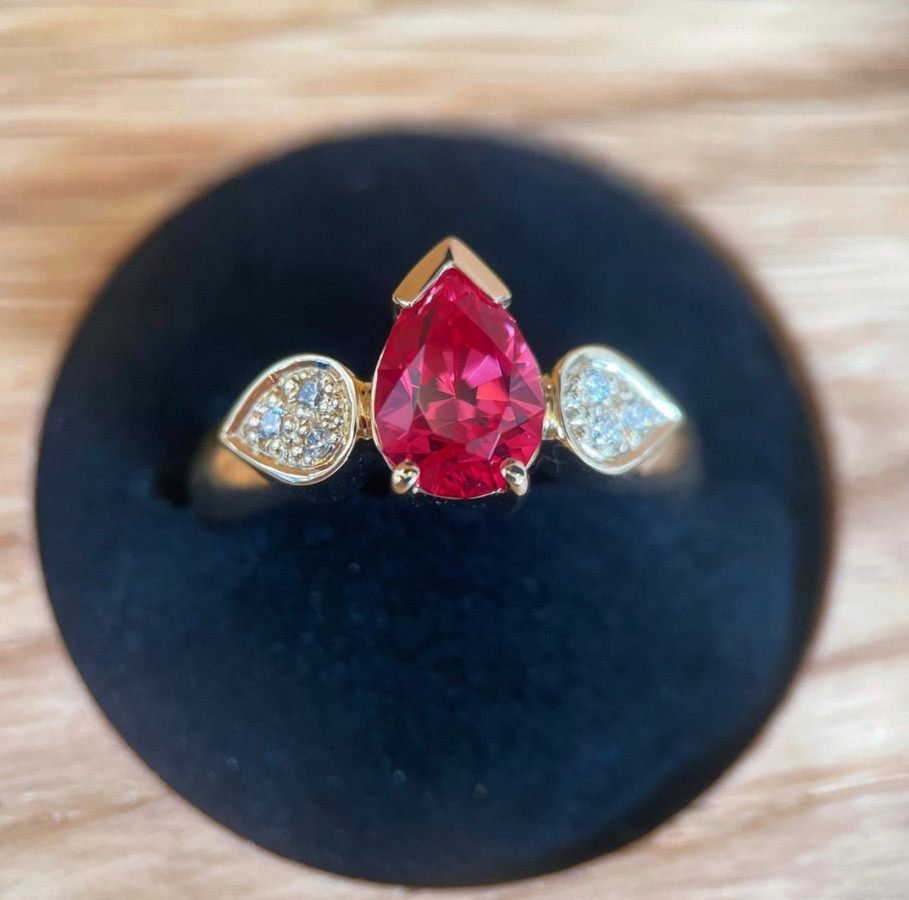 Rouwende moeder omzeilt begrafenisplicht in Duitsland en cremeert haar ...