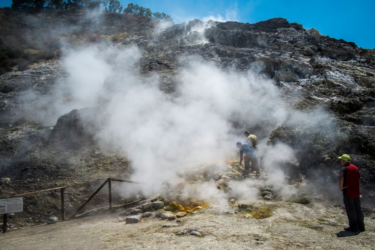 Monstervulkaan bij Napels maakt zich op voor mega-uitbarsting