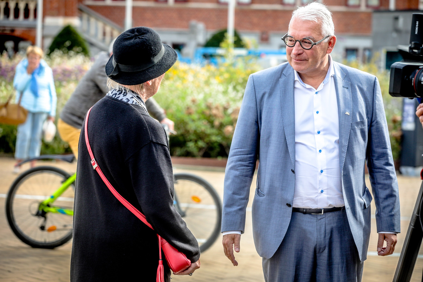 “Spijtig hoe alles is gelopen”: zo wordt Piet De Groote onthaald bij ...