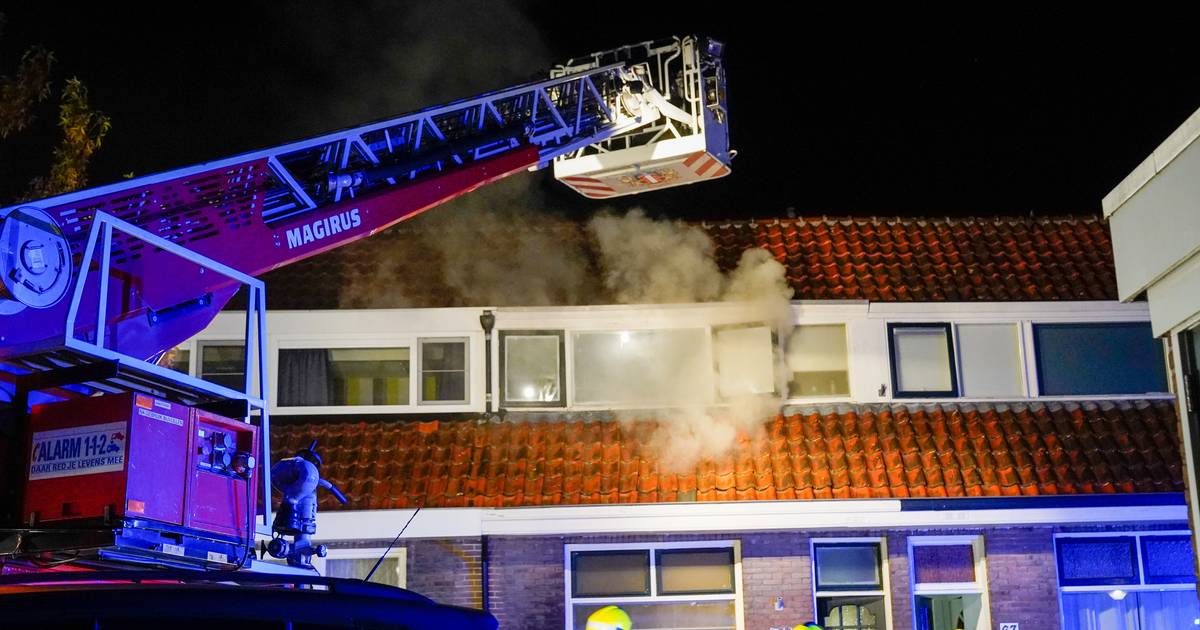 Grote rookpluim bij brand in keuken Gouda | Gouda | AD.nl