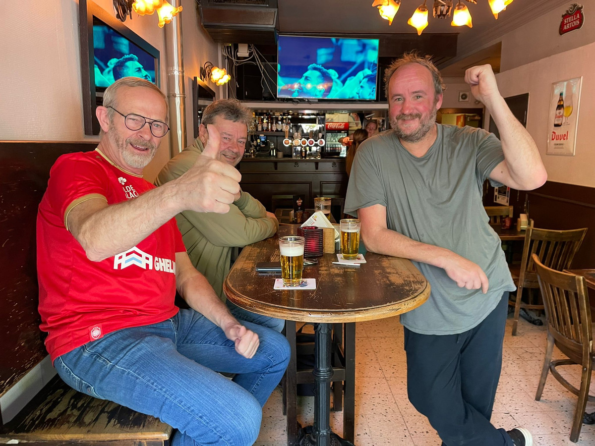 HERBELEEF. Ontgoocheling alom bij Antwerpfans na gelijkspel en ‘gemiste ...