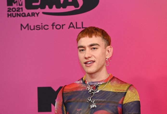 Olly Alexander namens Verenigd Koninkrijk naar songfestival ...