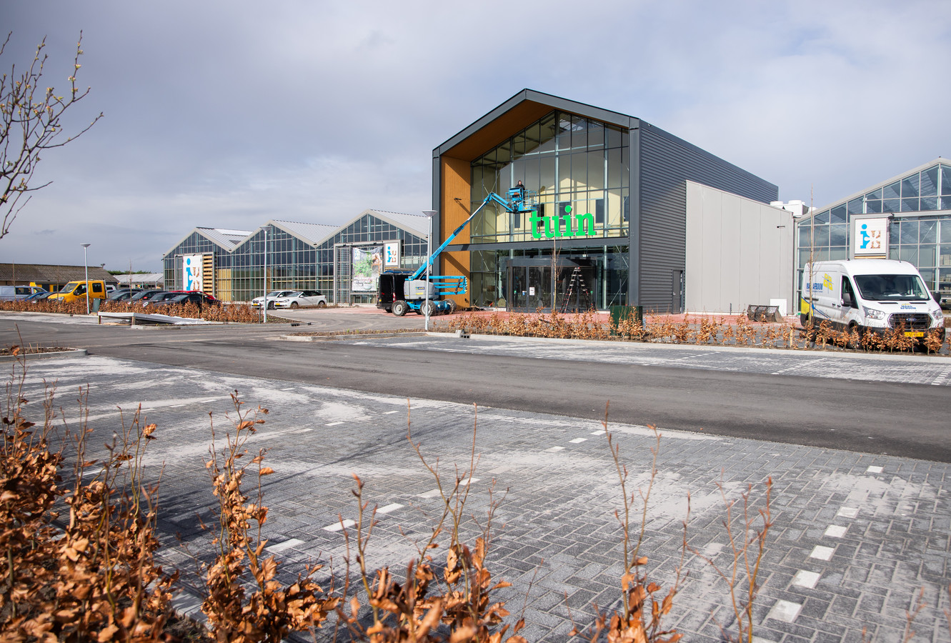 Gezellig dagje in nieuwe Intratuin Hulst: genieten van vol-au-vent en ...