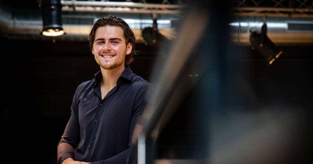 Alex (21) wil weer feestjes voor Hoeksche Waardse jeugd: ‘Voor ...