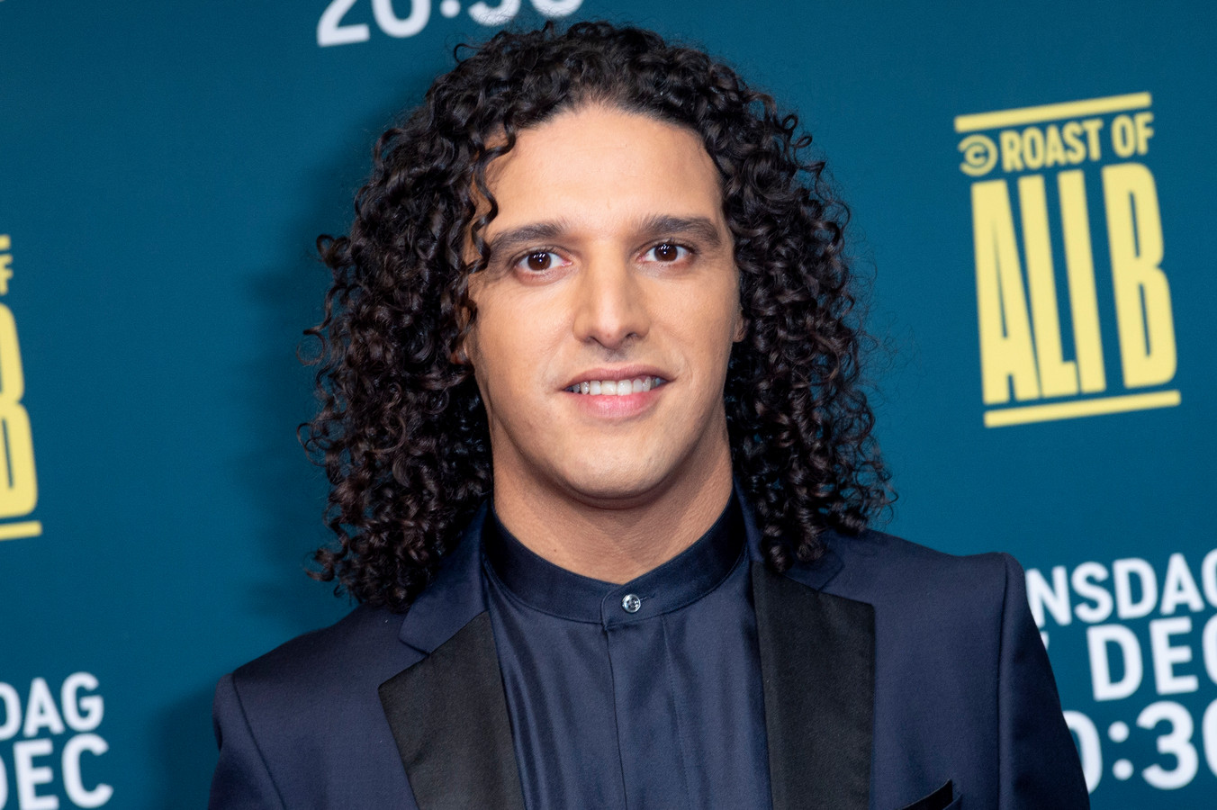 Ali heeft last van ‘lokdown’ en Nikkie schittert in glitter | Foto | bd.nl