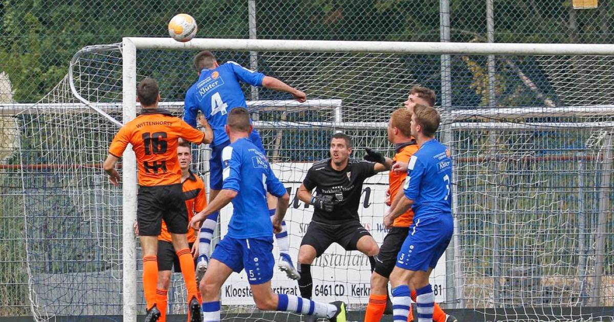 Omvlee pakt handschoen weer op na vertrek bij DIO in het seizoen: doelman naar Batavia | Sport ...