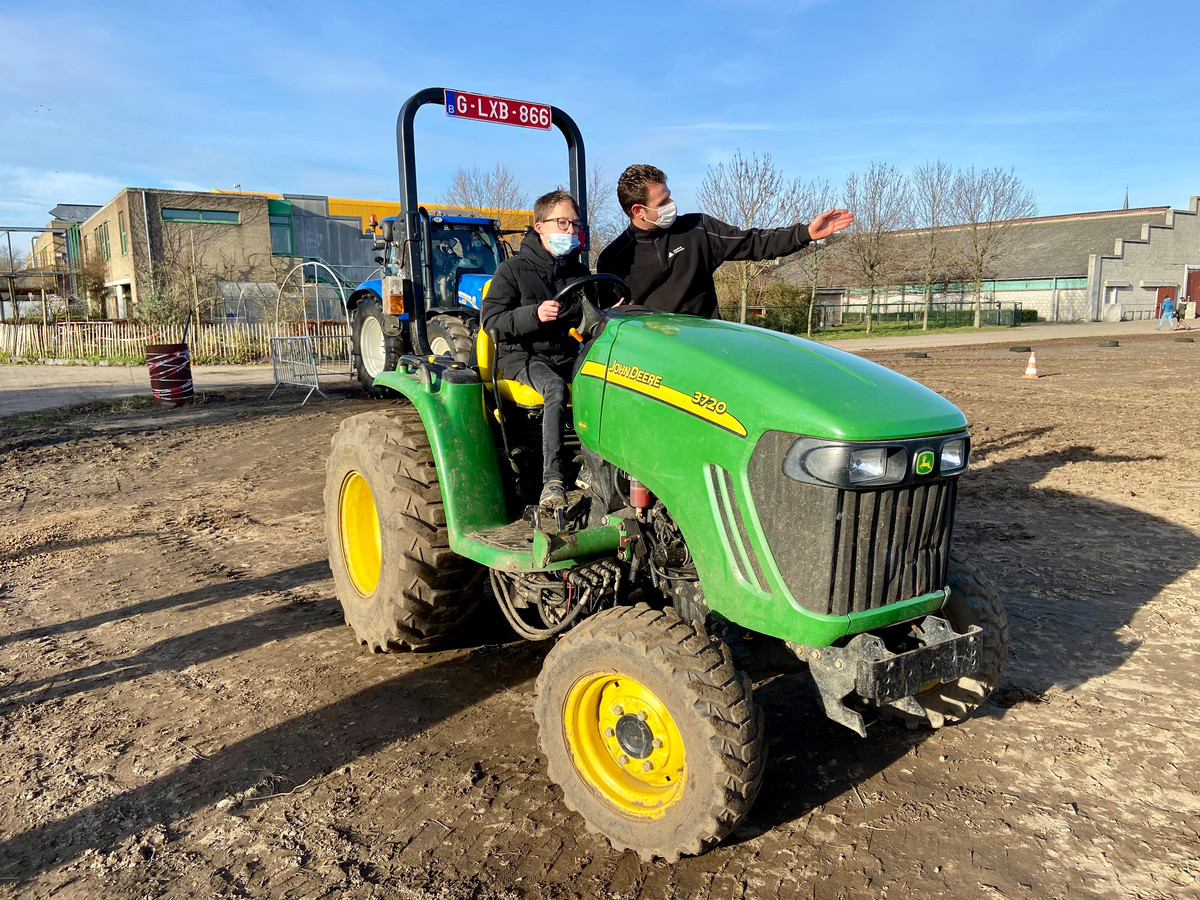 Van paarden borstelen tot robot programmeren: doe-dag laat 133 kinderen ...