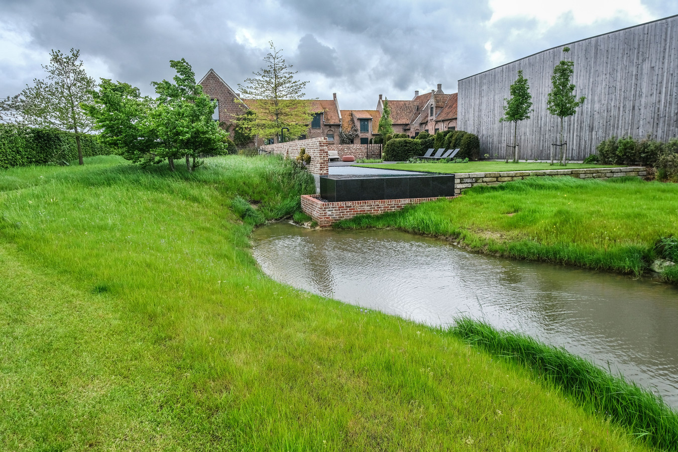 MIJN TUIN. De tuin van aannemer Carl Vulsteke in Boezinge: “Toen we ...