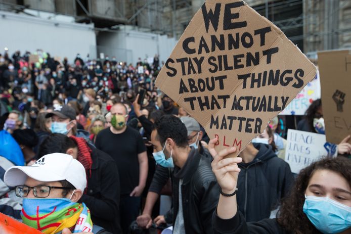 ‘Black Lives Matter’-protest loopt uit de hand in Brussel: winkels ...