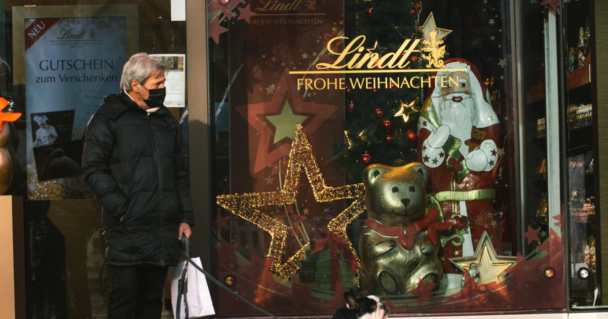 German Police Arrest 20 Year Old Man Suspected Of Planning Christmas