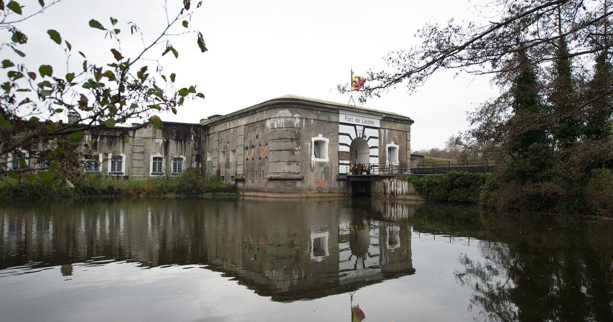 Op ontdekking door Puurs: wandel langs Fort Liezele en Hof van Coolhem ...
