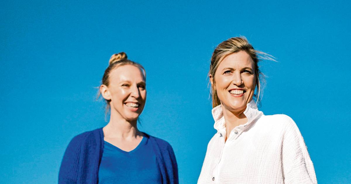 Minister Annelies Verlinden en basketbalsters Ann Wauters zijn ...