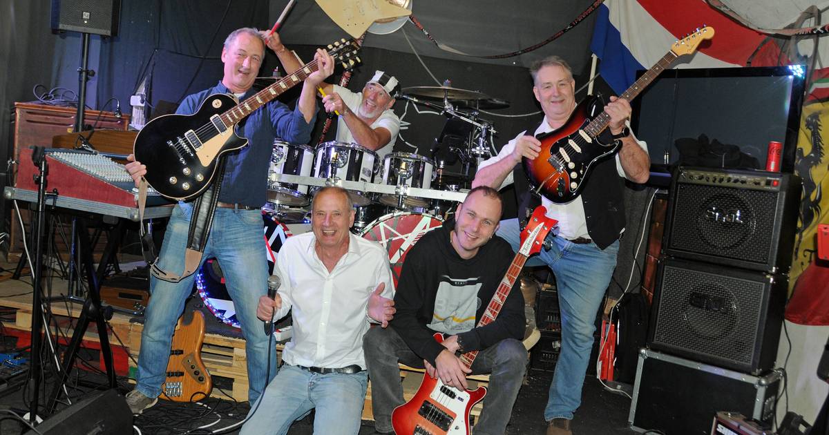 Coverband Rebound bestrijkt moeiteloos vier decennia | Open podium | pzc.nl