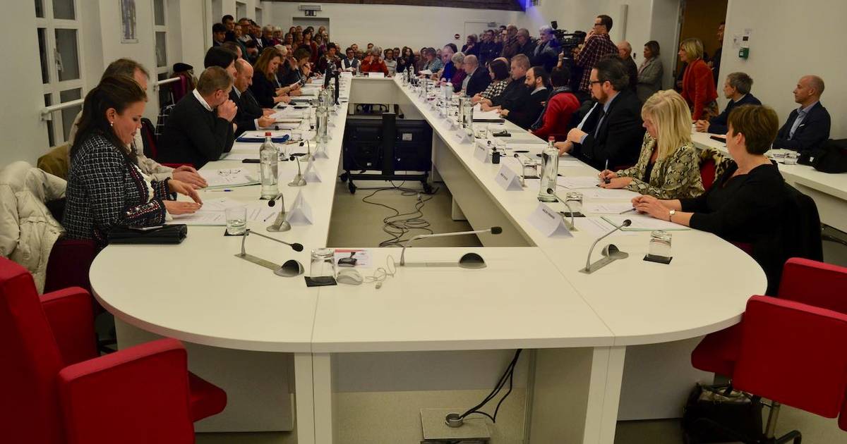 André Peeters blijft voorlopig op post als burgemeester | Aarschot | hln.be