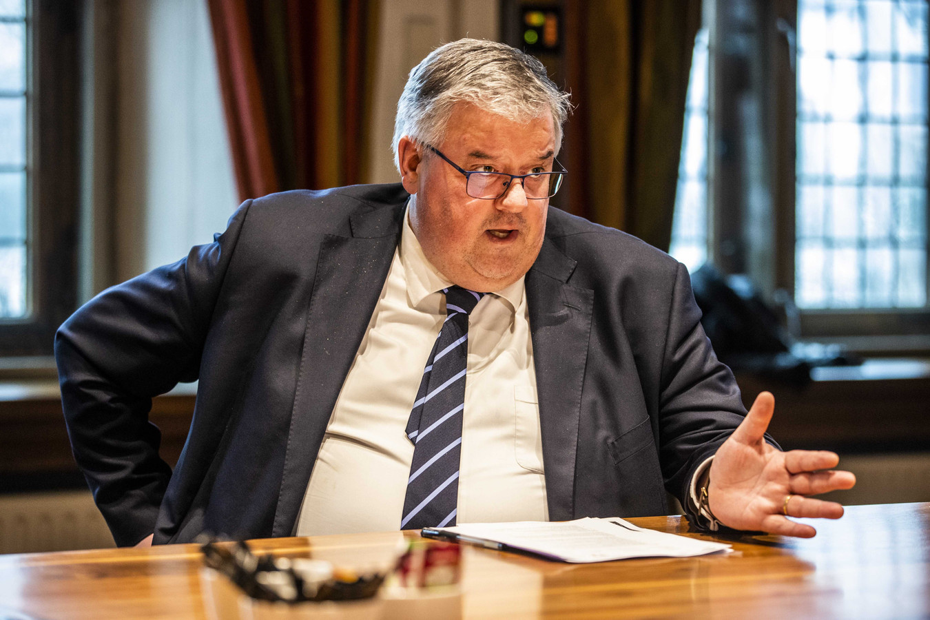 Komende weken nog 2000 extra plekken nodig voor asielzoekers | Foto | AD.nl