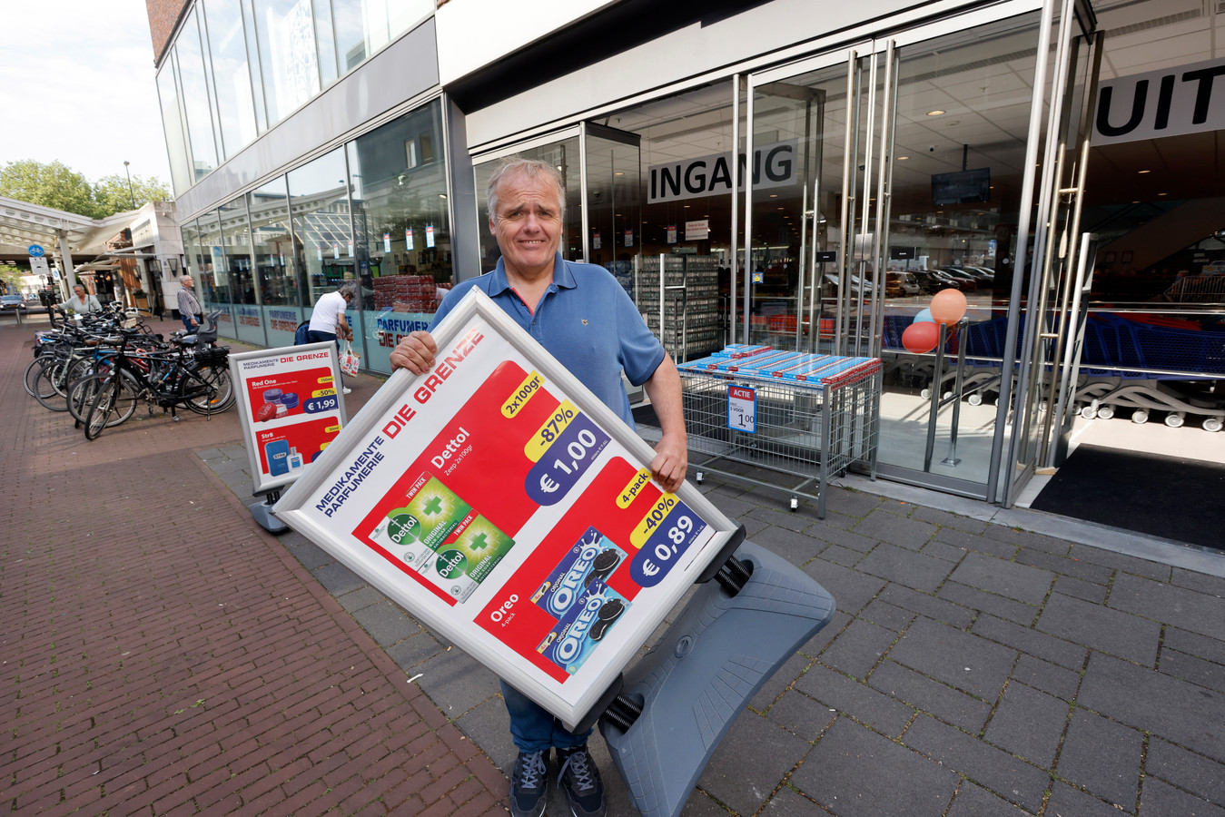 Parfumerie-drogisterij Die Grenze opent winkel in voormalige Albert ...