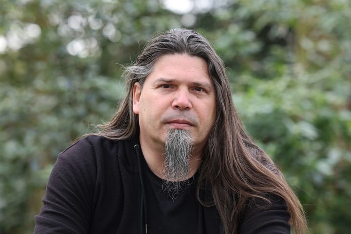 “Volgens Simon Cowell draaide Kurt Cobain zich om in z’n graf na mijn ...