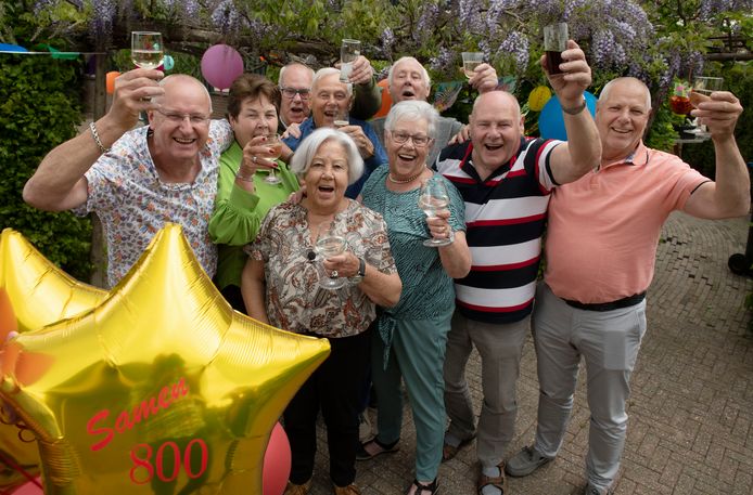 Samen 800 jaar, de familie Gerritse uit Buren is niet klein te krijgen ...