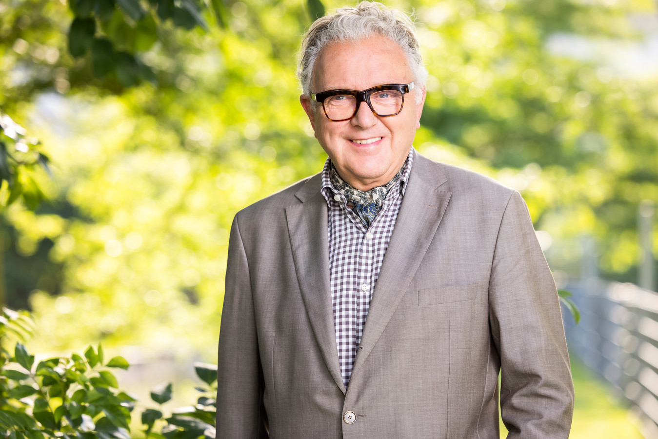 Paul De Grande (73) maakt 23 jaar jongere vriendin nog steeds gelukkig ...