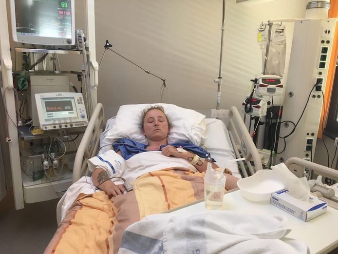 Kelly (21) eet al bijna 5 jaar niet meer door bijzondere aandoening ...