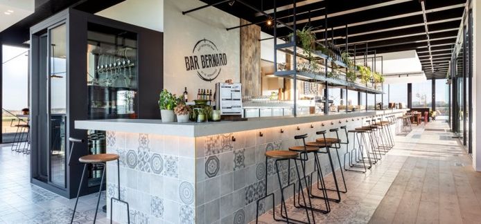 Brouwerij St.Bernardus viert verjaardag Bar Bernard | Poperinge | hln.be