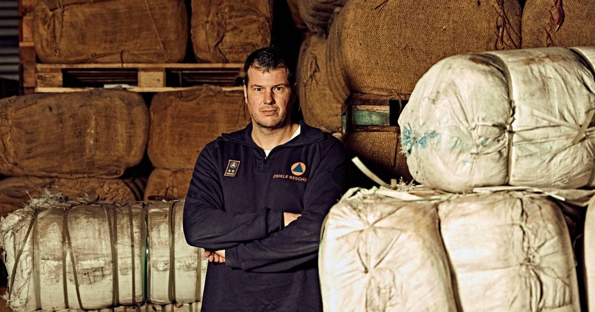 Waarom zeulen we anno 2024 nog altijd met zandzakjes? “Dit is als naar ...