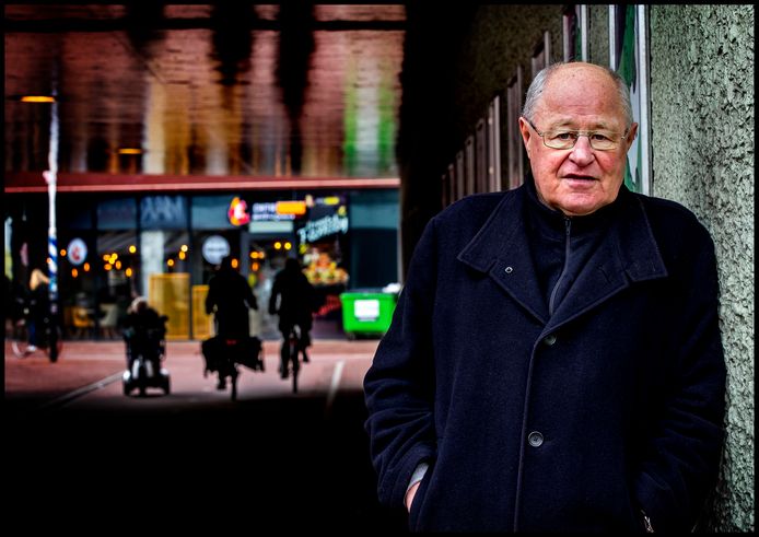 FOTO'S: 'IJzeren Rinus' trekt veel oud-Feyenoorders | Nederlands ...