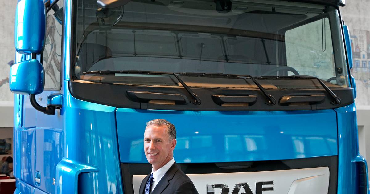 DAF verhoogt productie verder en neemt 350 extra medewerkers aan | DAF ...