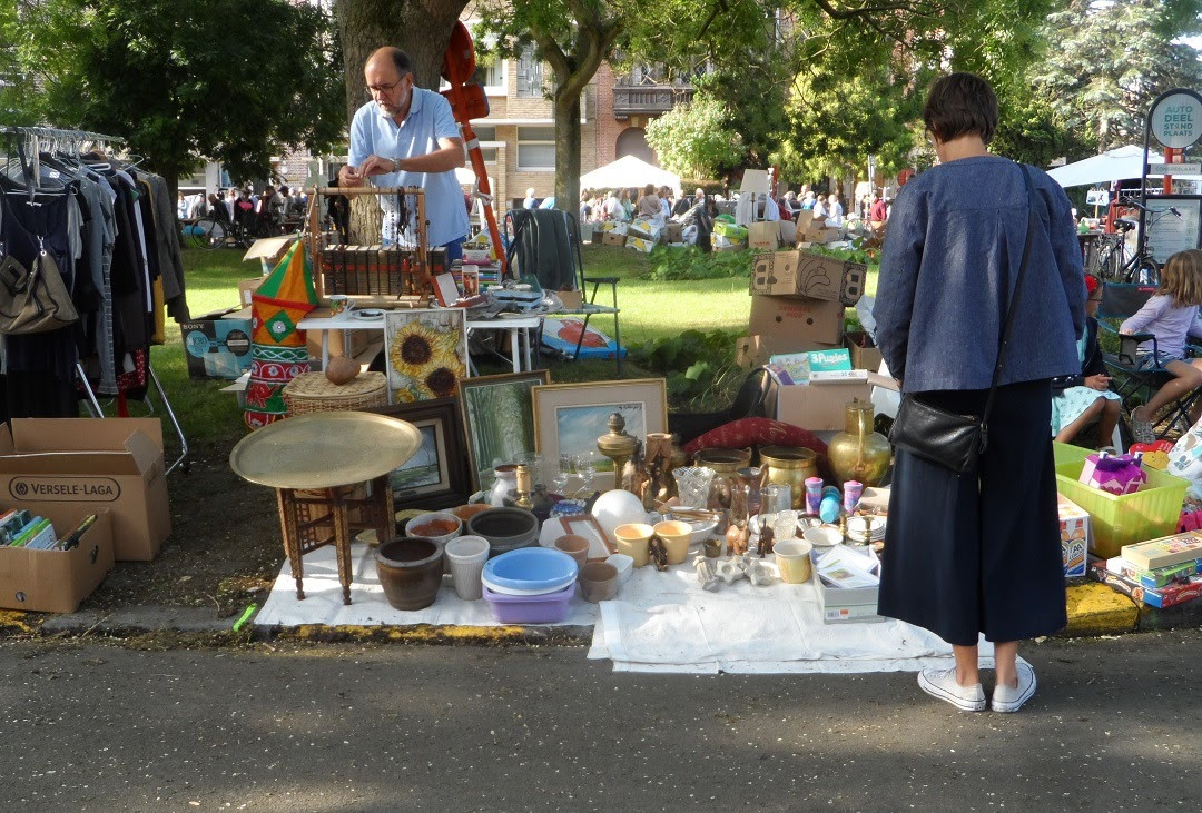 Terug van weggeweest, rommelmarkt in Miljoenenkwartier: “Voor ons is ...