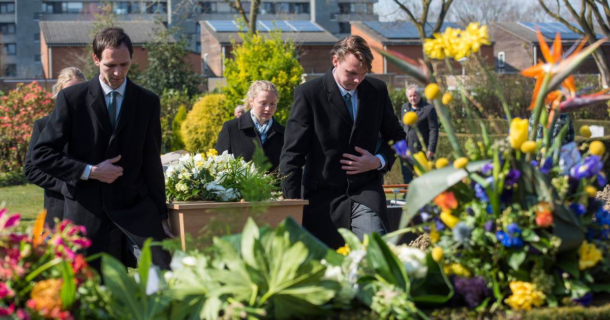 Eén jaar na eerste coronadode: zoveel mensen overleden er door het ...