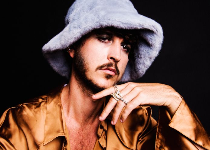 INTERVIEW. Max Colombie van Oscar and the Wolf: “In Brussel kan ik niet ...