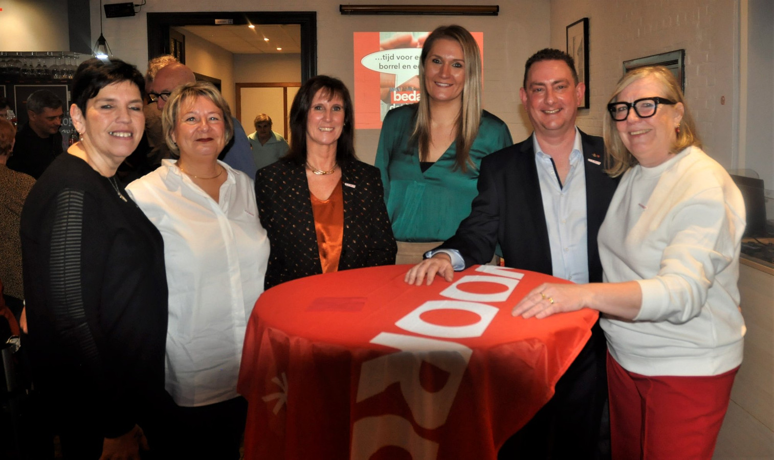 Vooruit verwelkomt 125 aanwezigen op nieuwjaarsdrink | Foto | hln.be