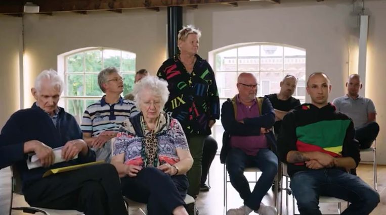 Kijkers hebben medelijden met oude, verbitterde buren in ‘De rijdende ...