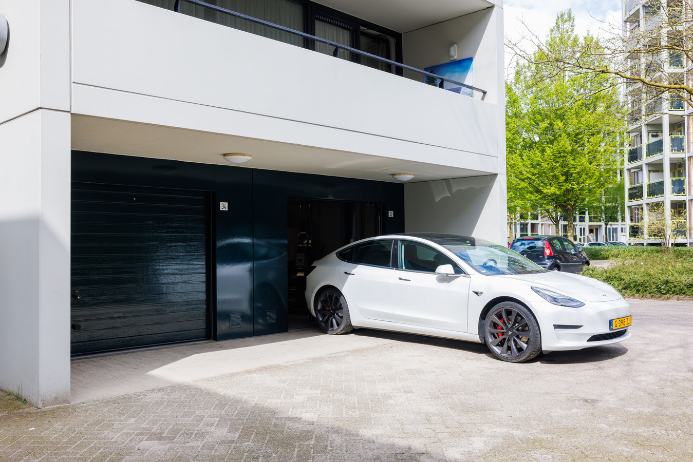 Na 25 jaar gedogen parkeerverbod bij eigen garage: ‘We moeten ...