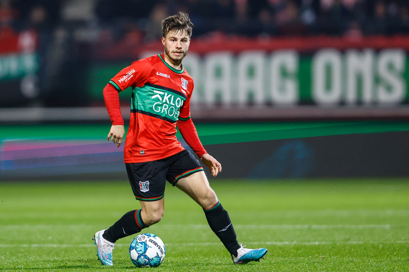 NEC’er Proper na virusuitbraak bij Nederlands elftal voor het eerst ...