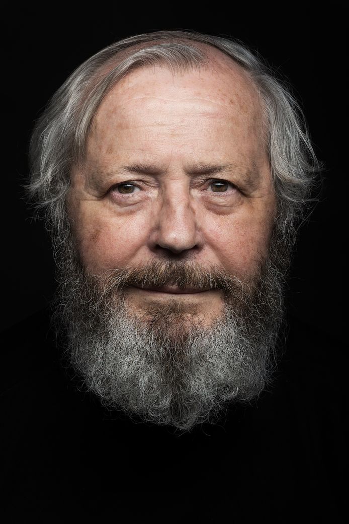 Robert (73) is één van de Tongerse ‘mannen met baarden’: “De traditie ...