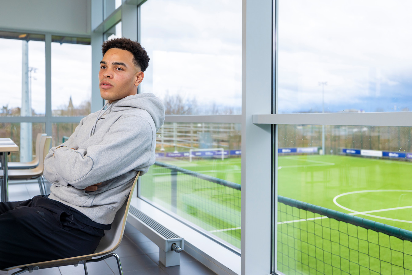 Mario Stroeykens over zijn atypische weg richting profvoetbal: “Bij ...
