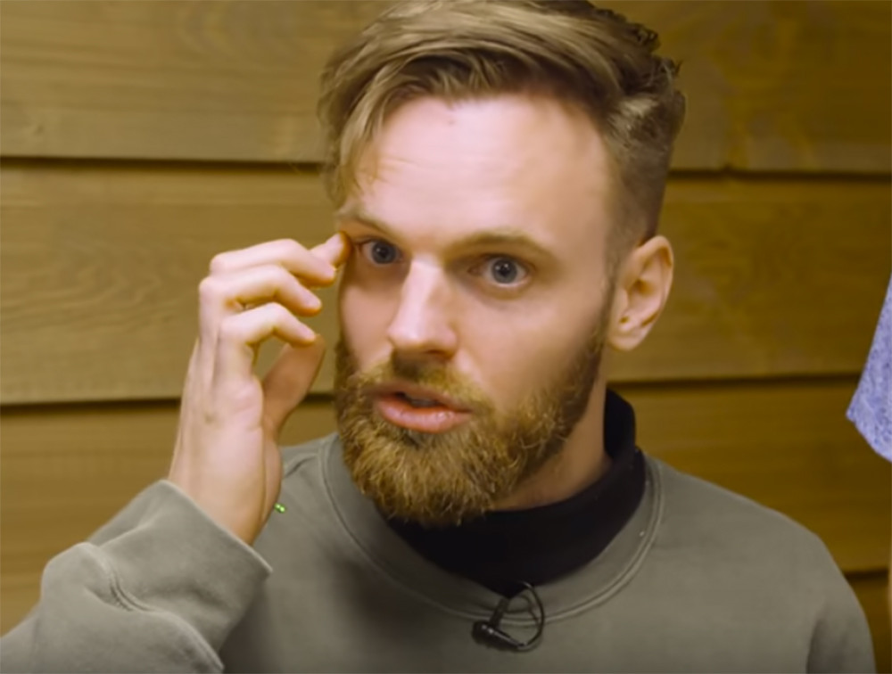 'Je Zal Het Maar Hebben' houdt in elkaar geslagen Tim Hofman spiegel ...