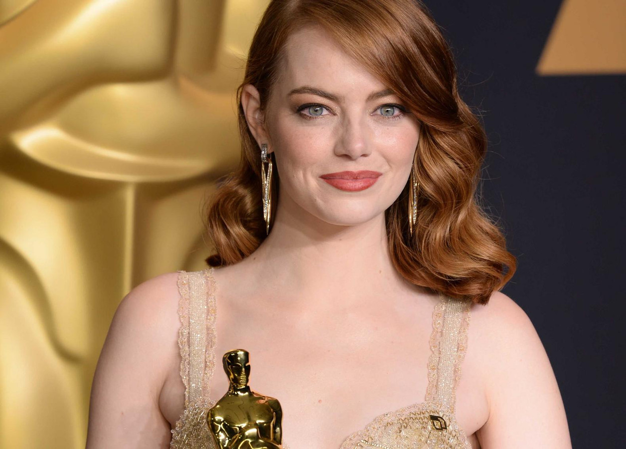 “Acteren is best gênant”: Emma Stone ging voor haar nieuwe film erg ver ...