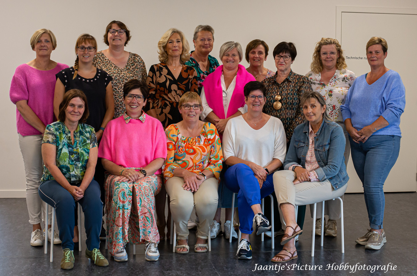 Vrijwilligers Kind & Gezin vieren 50-jarig bestaan | Foto | hln.be