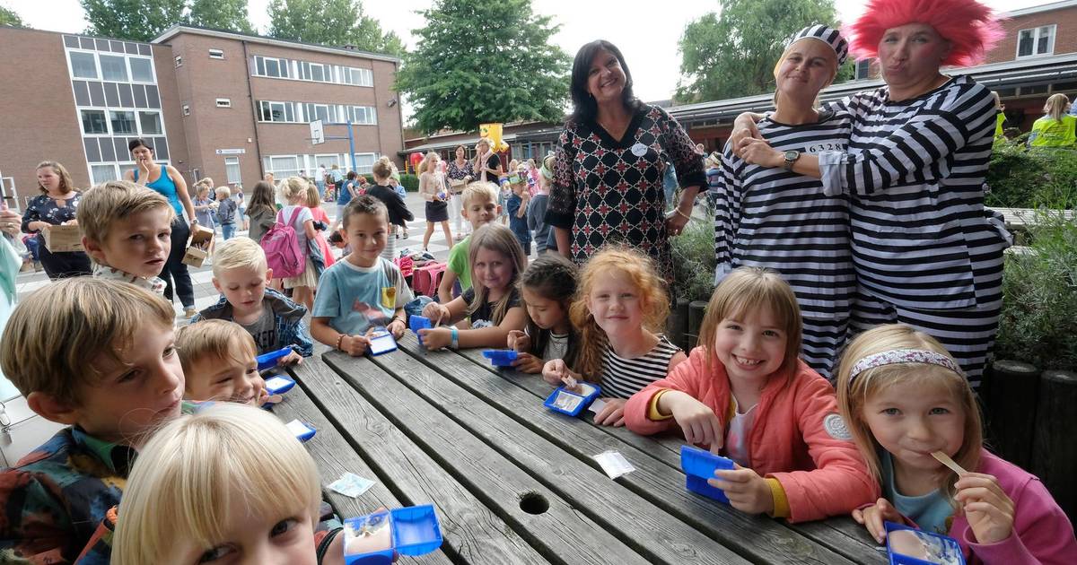 Schatje en Scheetje verwelkomen kindjes op Sint-Calasanz | Nijlen | hln.be