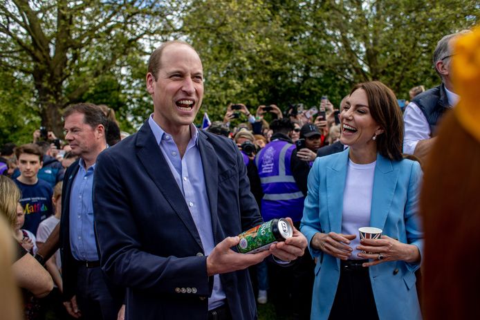 William en Kate nemen deel aan Big Lunch ter ere van de kroning ...