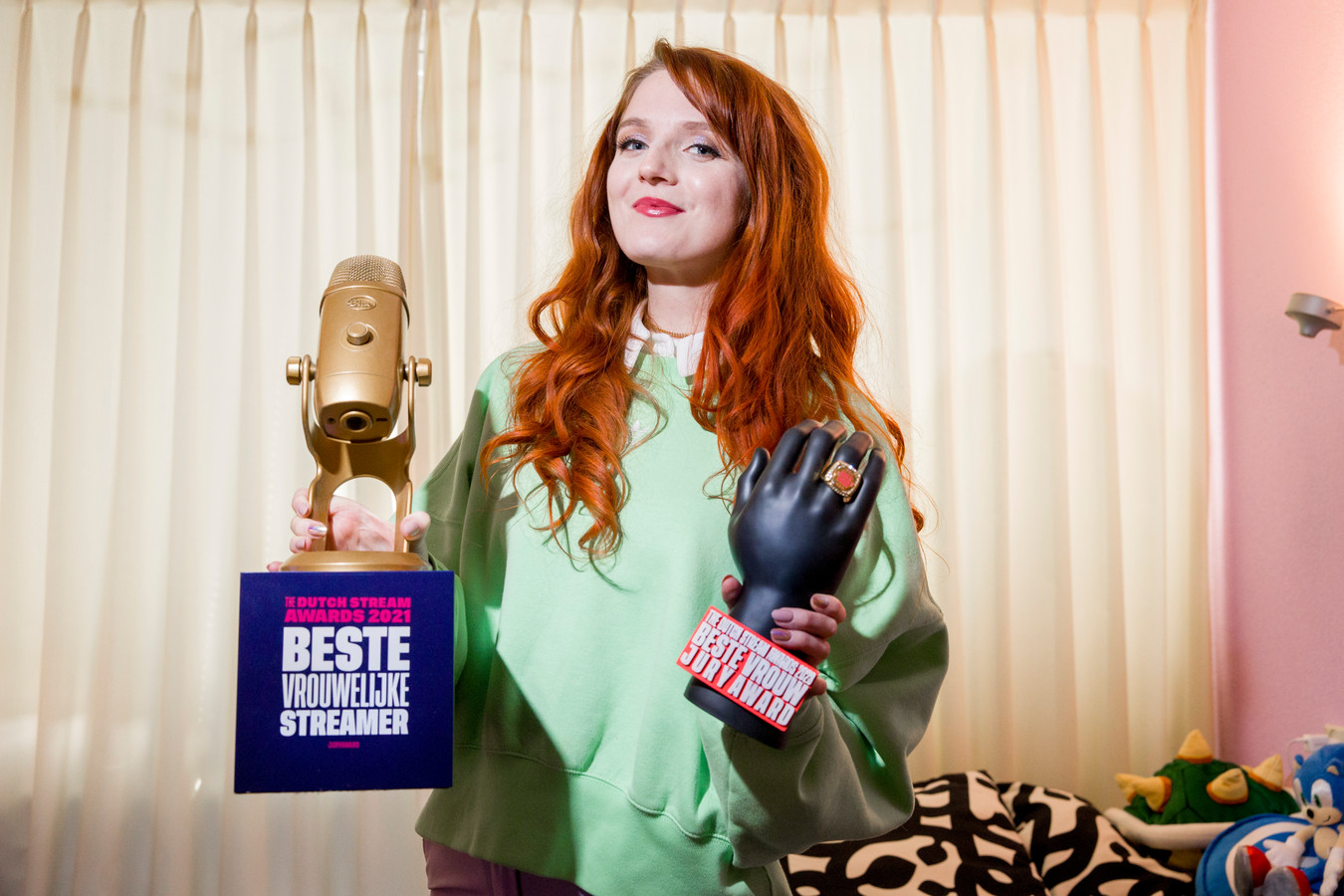 Sarah verdient haar brood met gamen: ‘Maar heb er geen fijn gevoel bij ...