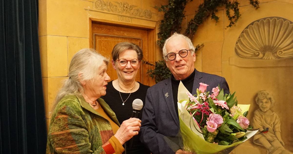 Frans Adriaanse wint Oirschotse heemkundeprijs met boek over jonge ...