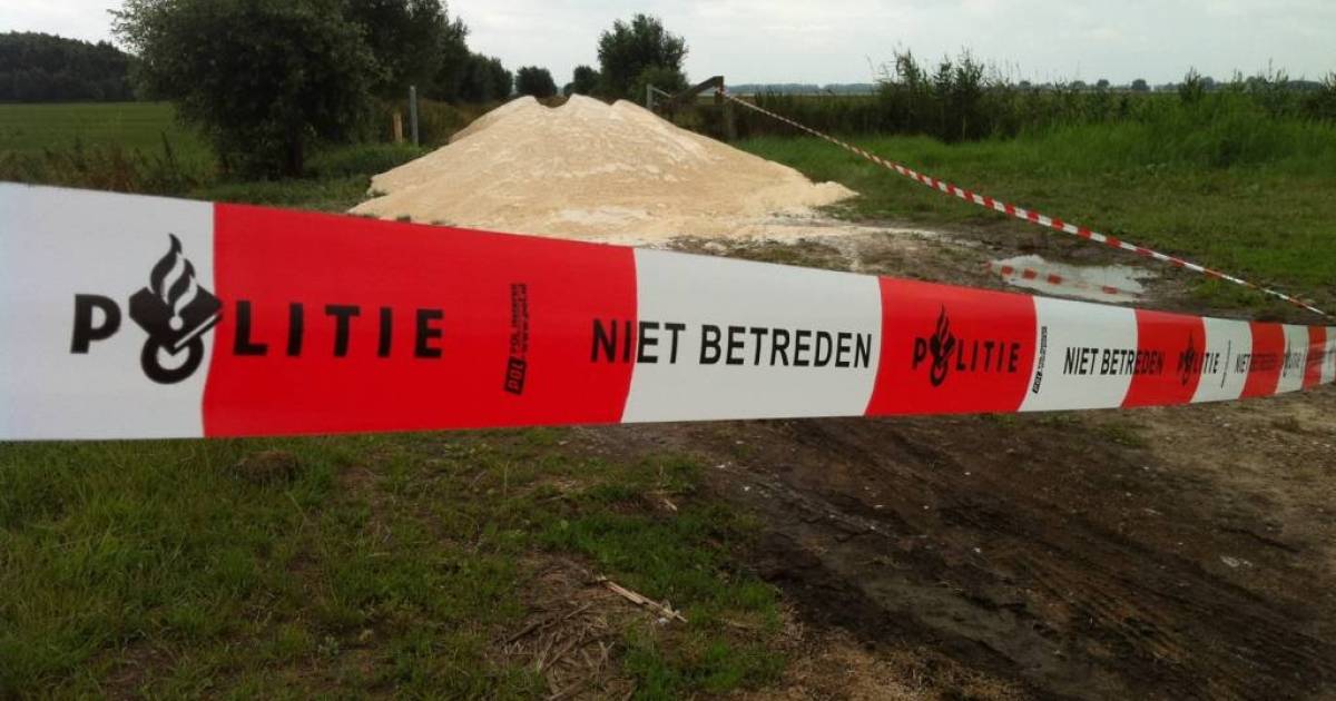 Landbouwsluis als wapen in strijd tegen afvaldumpers op de Polderdijk ...
