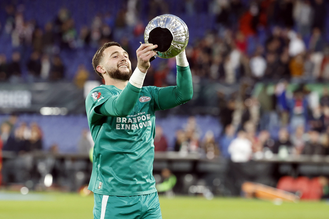 Waarom het bekersprookje van PSV-keeper Joël Drommel zo bijzonder is en ...