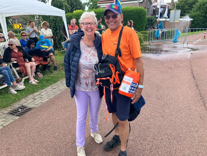 Liefde, vriendschap en bier: Brabanders maken er een feestje van op eerste dag Vierdaagse ...