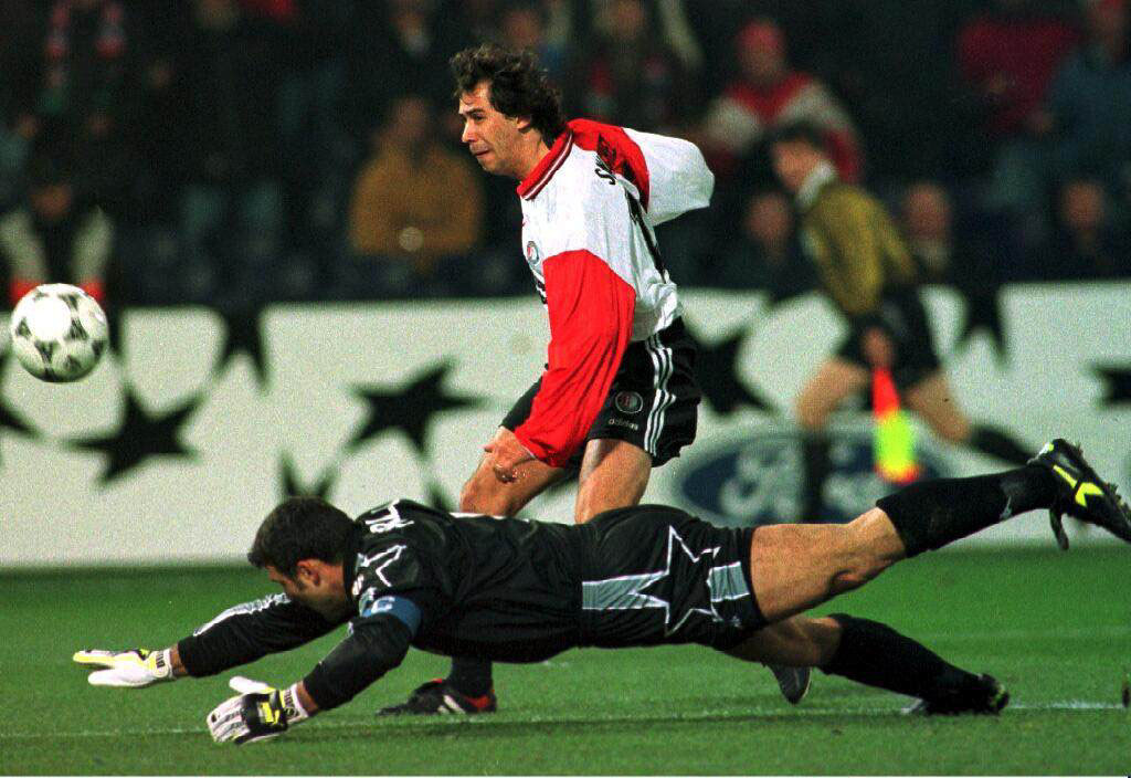 Voormalig Feyenoord-speler over zijn jaren in de Kuip: ‘Ik voelde mij ...