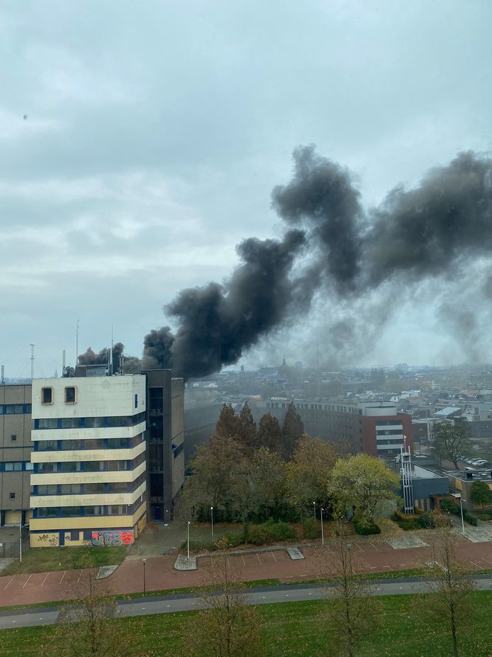 Explosie en brand in verdeelstation TenneT in Leiden, bewoners ...